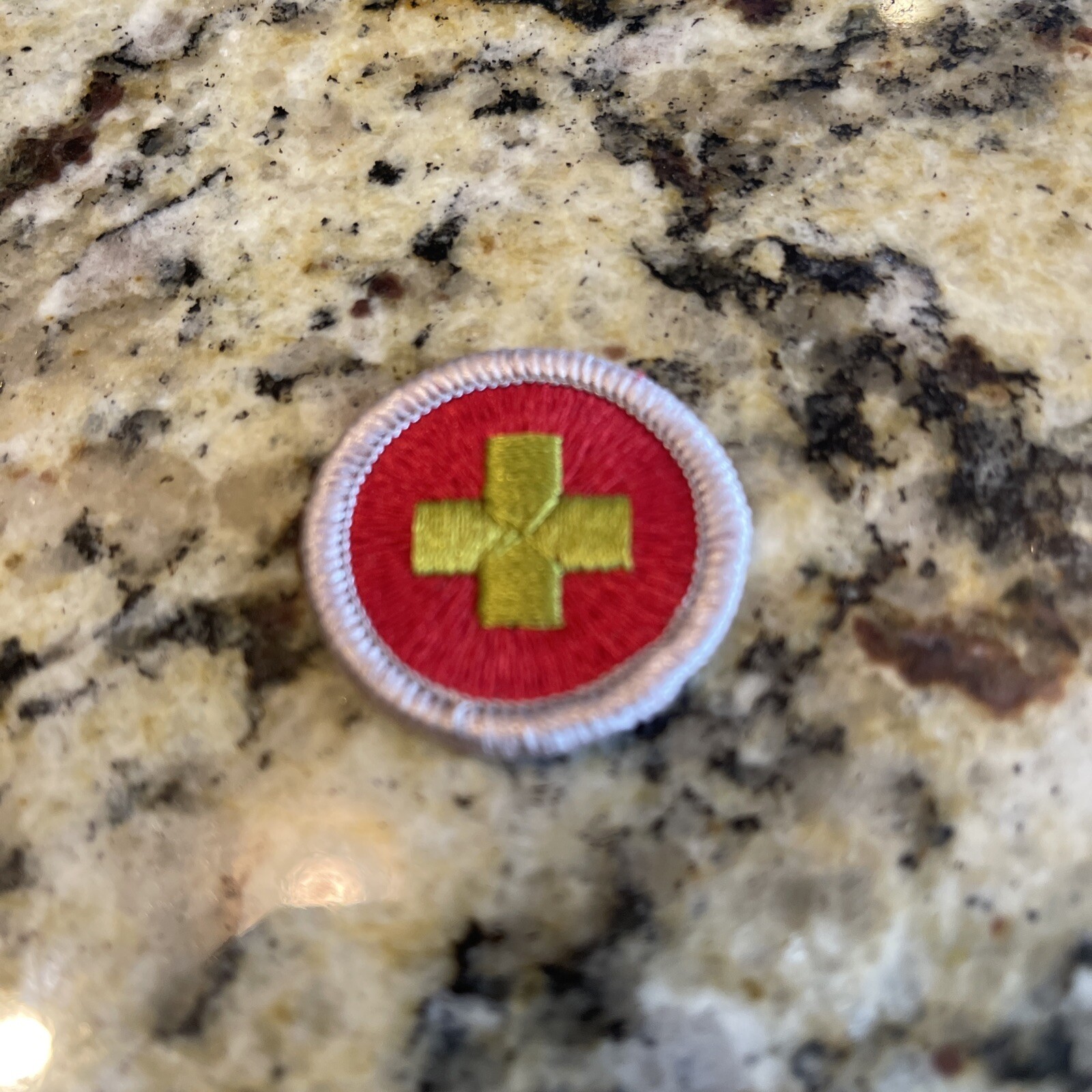 BSA FIRST AID MERIT BADGE CURRENT MINT NWT TYPE L SINCE 1910 BACK | eBay