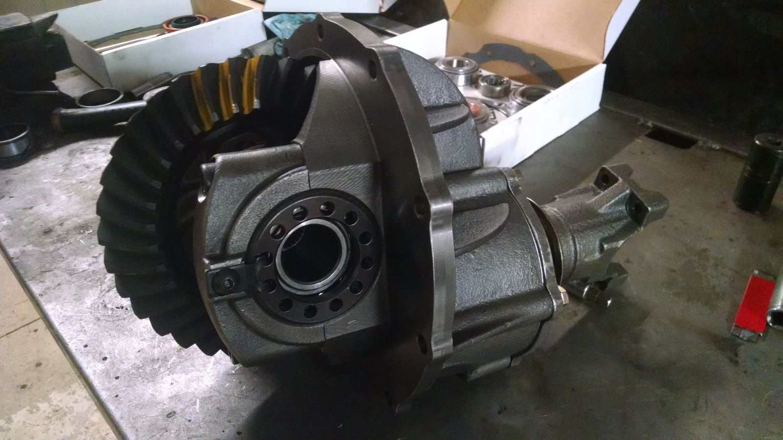 NEW FORD 9" CENTER SECTIONS TRU TRAC OR POSI NODULAR CASE/SUPPORT ...