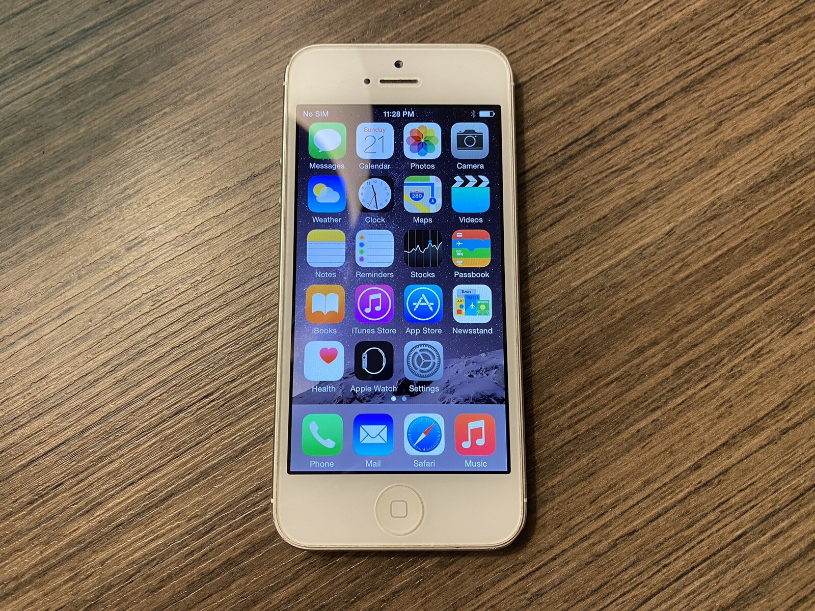 iPhone 5 32 GB White (Unlocked) iOS 8.2 Used 885909600144 | eBay