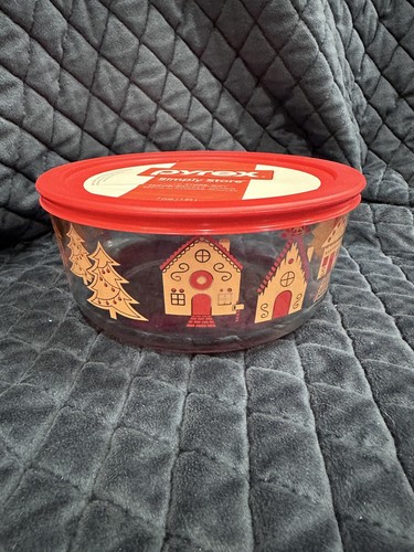 Pyrex 7 Cup Storage Bowl Christmas Gingerbread Trees NEW | eBay