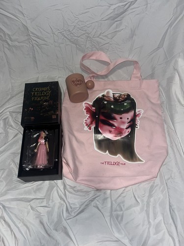 Melanie Martinez 2024 The Trilogy Tour VIP Figure 1/3: CRYBABY + Tote ...