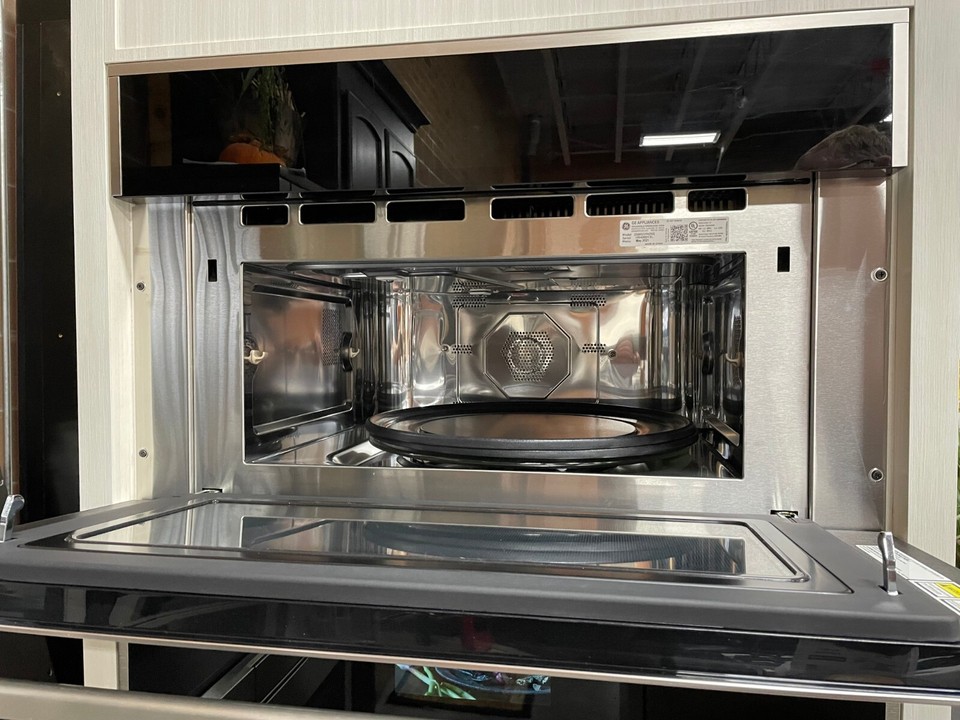 GE Monogram Minimalist Series 30" SS/Black Advantium Speed Oven ...
