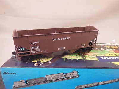 HO SCALE ATHEARN BLUE BOX KIT BUILT 2-BAY OFFSET HOPPER CANADIAN ...