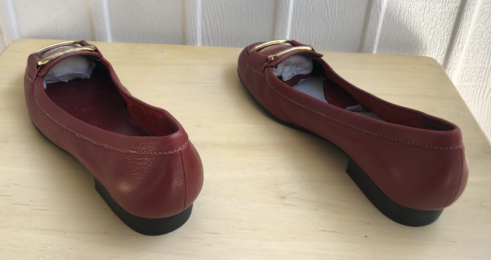 Naturalizer Womens Devona Buckle Flat Burgandy Leather Slip On Loafer ...