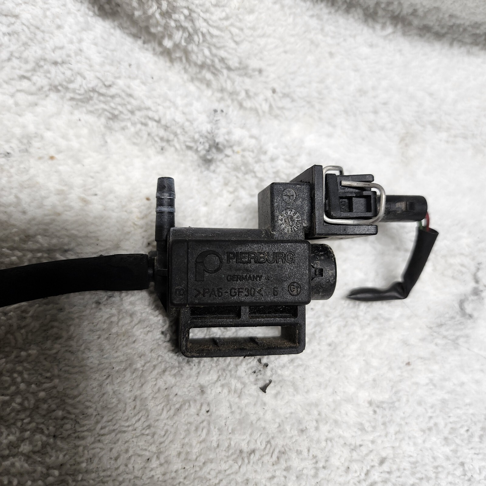 Mercedes CROSSFIRE EGR Change Over Vacuum Valve 0025401897 Oem 97-08 | eBay