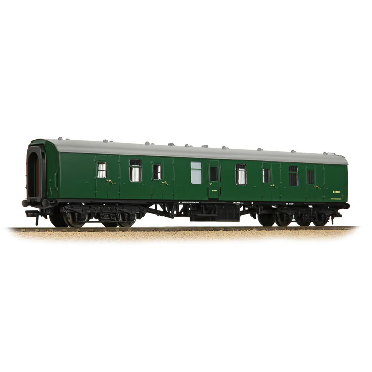 39-178D Bachmann OO Gauge BR Mk1 BG Brake Gangwayed BR (SR) Green | eBay UK