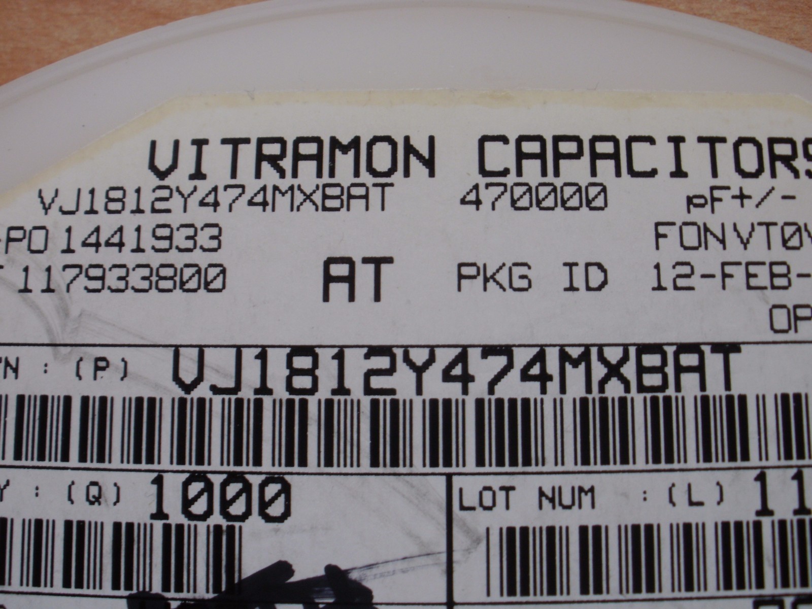 1812 SMT capacitor 470nf 0.47uF 100V X7R 20% pack of 20 Z778 | eBay