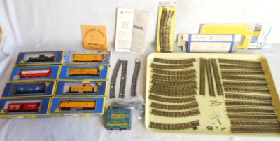 VIntage AHM HO Train Set | eBay