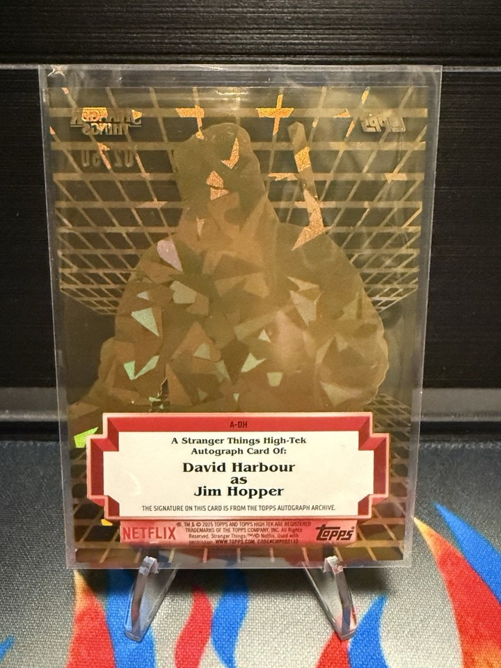 2025 Topps Stranger Things High Tek David Harbour as Jim Hopper Gold ...