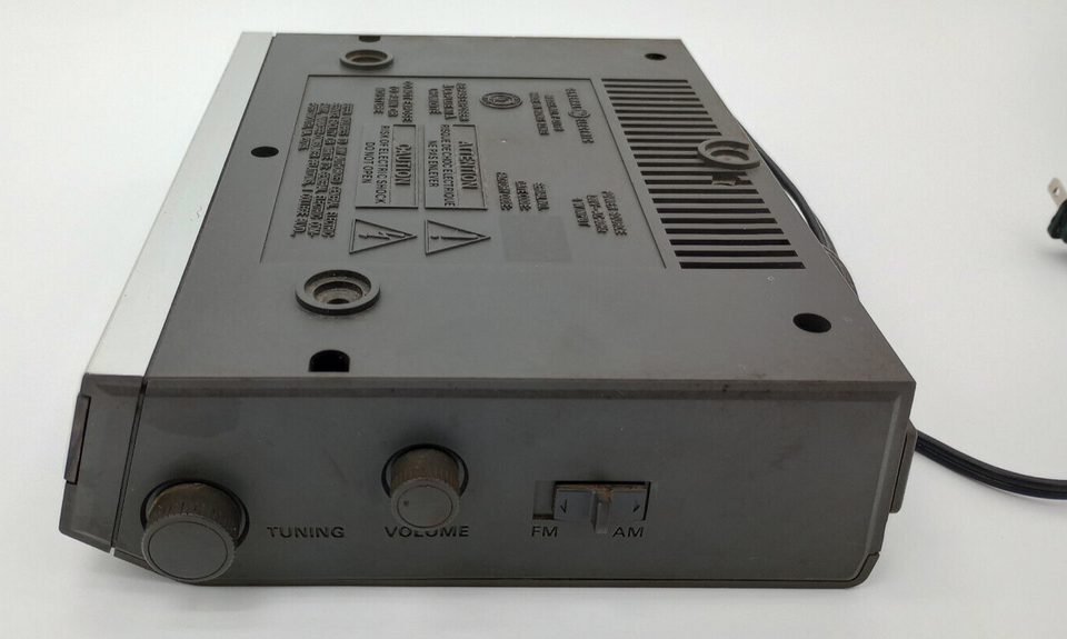 Vintage GE General Electric Spacemaker 7-4217B Under Cabinet AM/FM ...