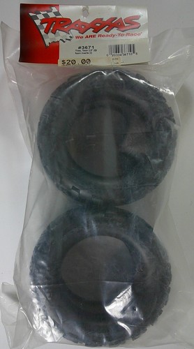 Traxxas #5563 (2) Ribbed Front 2.8" Tires with foam inserts 20334556301 ...
