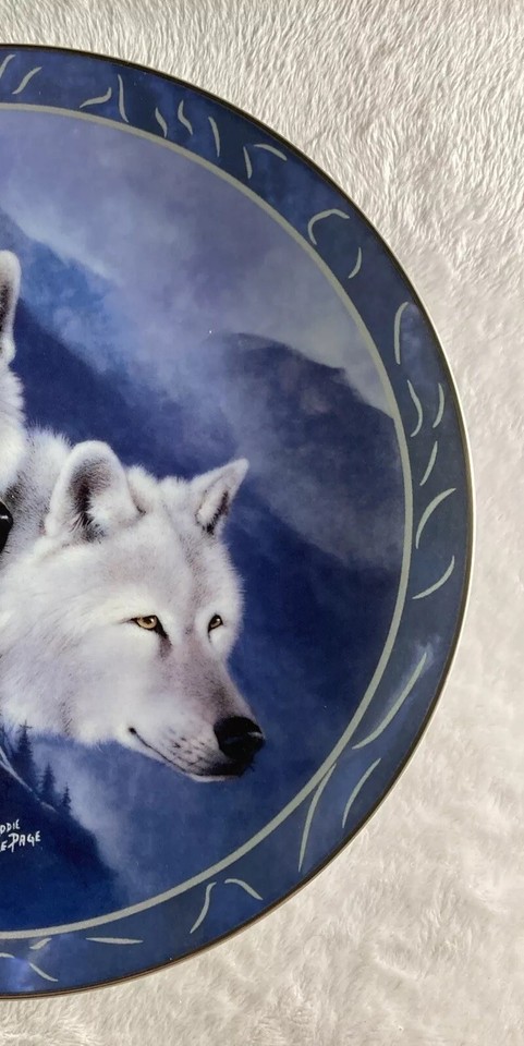 WHITE MAJESTY Plate Spirit of the Wilderness #6 Wolf Wolves Bradford ...