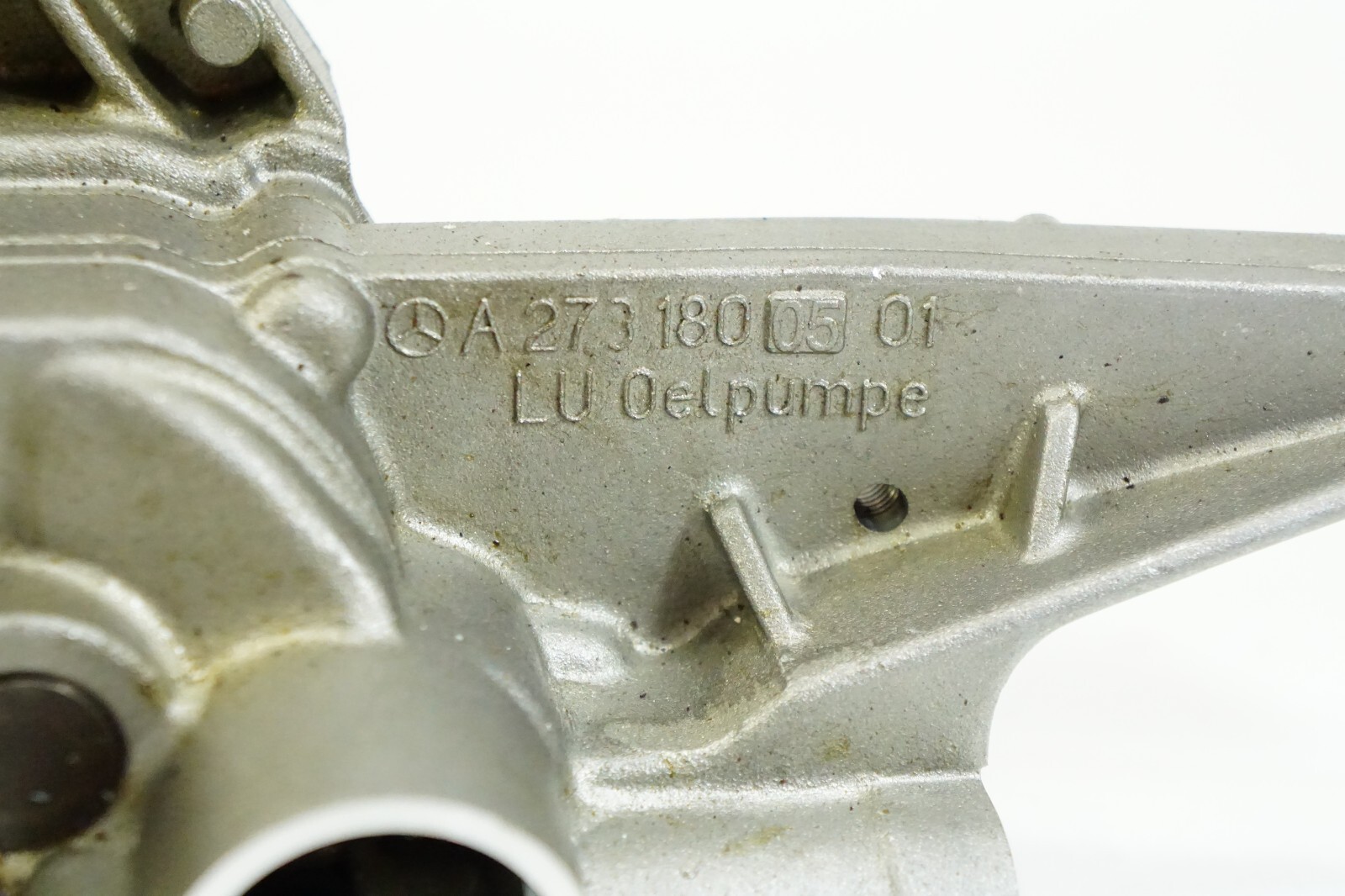 07-2011 mercedes w211 e550 s550 sl550 cl550 engine motor oil pump ...