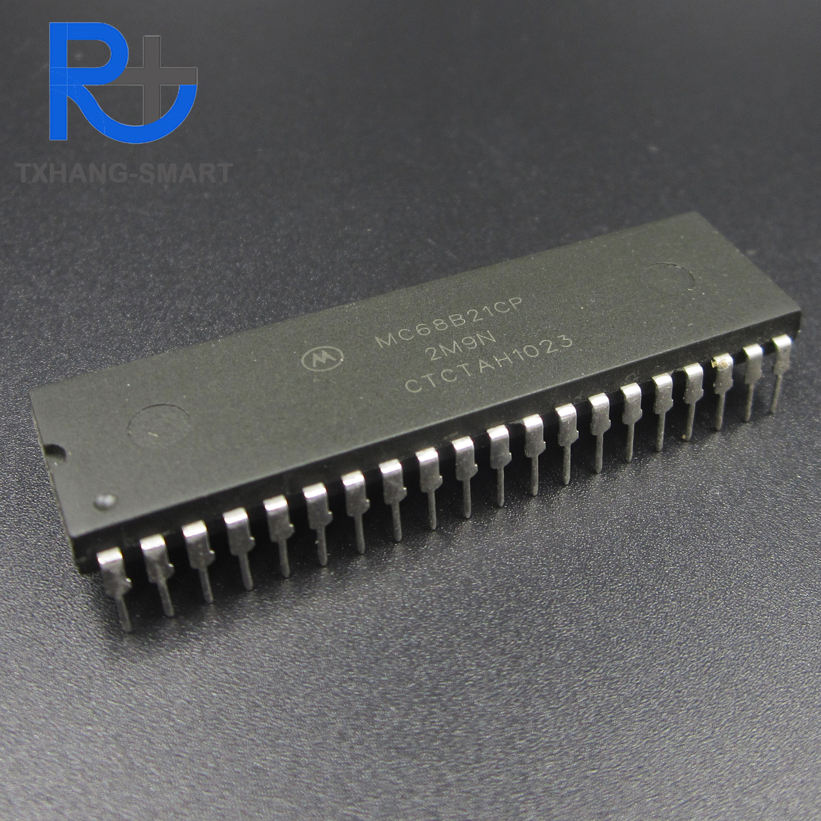 1PCS/5PCS MC68B21CP MC68B21 DIP-40 MOT PERIPHERAL INTERFACE ADAPTER IC ...