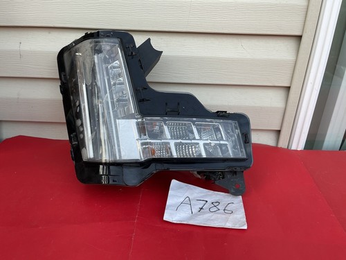 DAMAGE ! 21-22 CADILLAC ESCALADE TURN SIGNAL LAMP PASSENGER 84575578 ...
