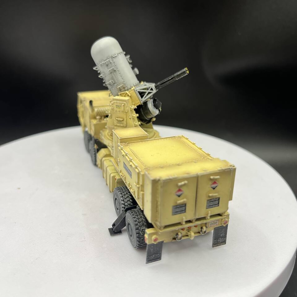 AM 1/72 US C-RAM dense array air defense system HEMTT A3 Chassis ...