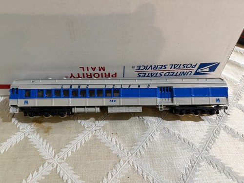 BACHMANN HO SCALE LONG ISLAND RAILROAD COACH COMBINE #760 MTA COLORS ...
