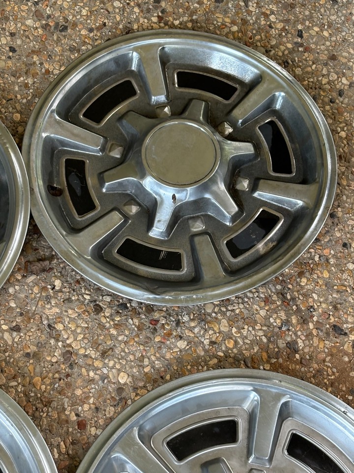 Chevrolet or GMC C10 1976-88 OEM 15" Vintage Hubcaps | eBay