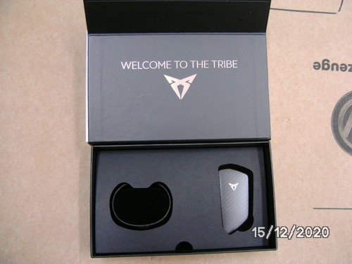 NEW GENUINE CUPRA MEMBERS GIFT PACK CARBON FIBRE 5FF087013B | eBay UK