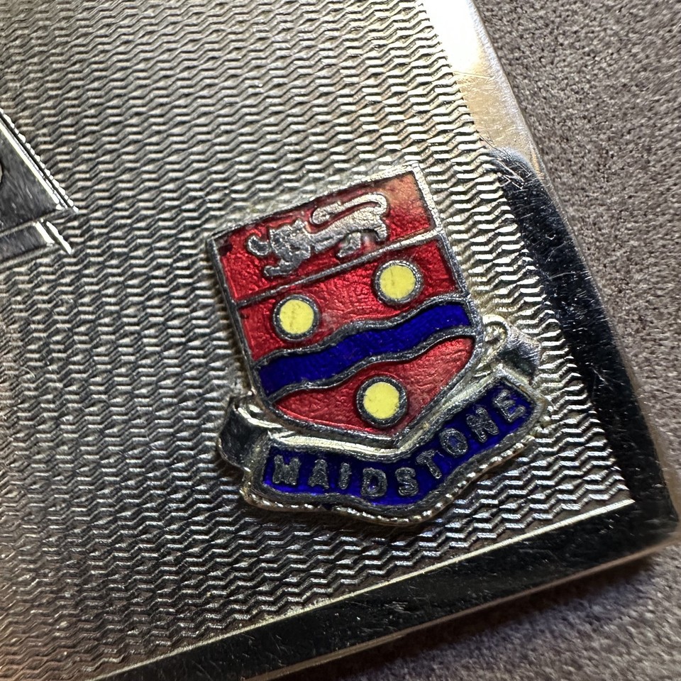 VINTAGE ARMS OF MAIDSTONE CREST ART DECO FOLDING CHROME POSTAGE STAMP ...