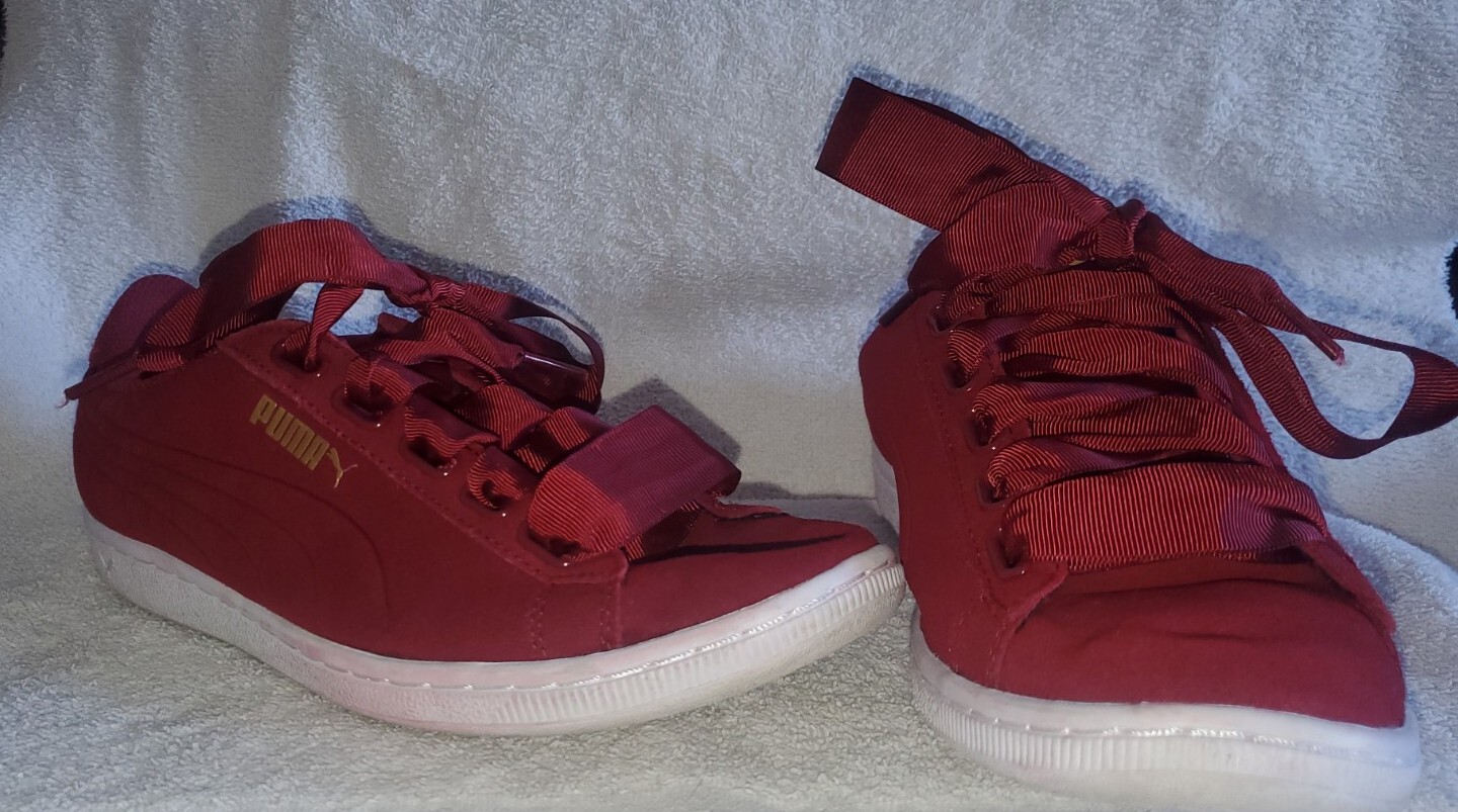 Puma Women's Sneakers Shoes Size 8.5 Ribbon Laces Soft Foam Insole ...