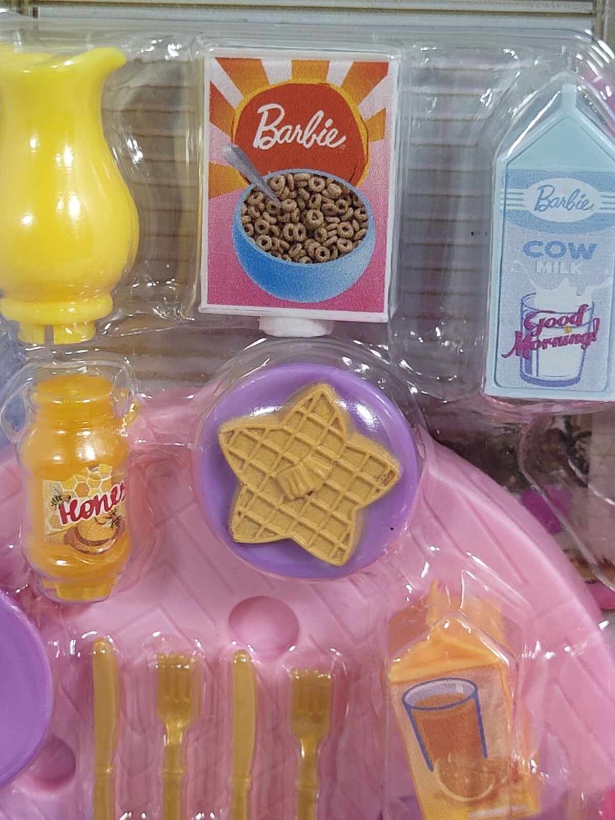 BARBIE ACCESSORY SET BREAKFAST STORY- TABLE CHAIRS FOOD BARBIE CEREAL ...