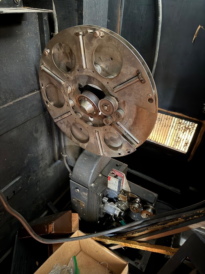 Antique vtg 1941 Mills Panoram soundies film “jukebox” in need of ...