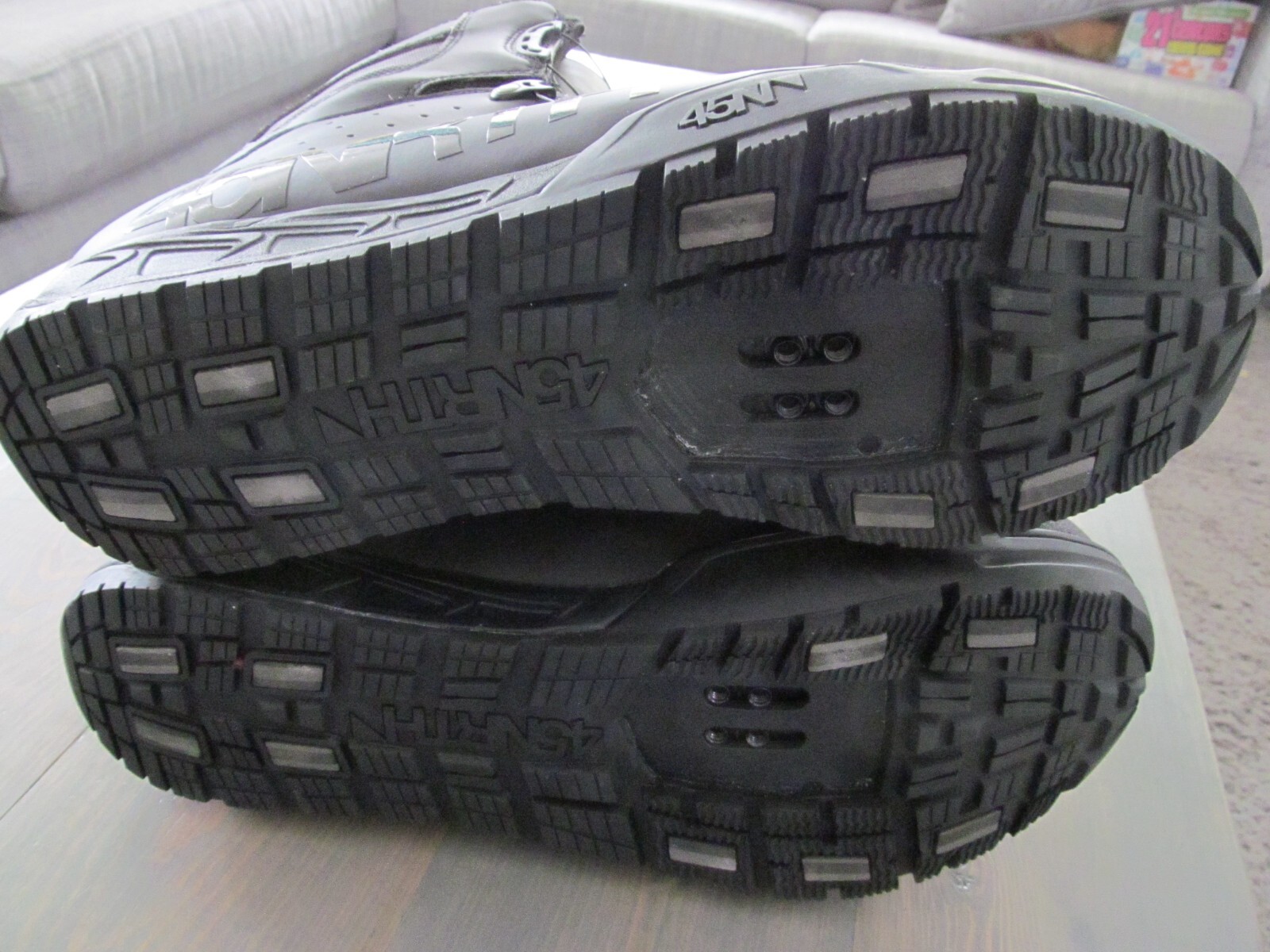 45 NRTH Wolvhammer Boots Size 44 US Size 10.5 Black 45 North Winter Fat ...