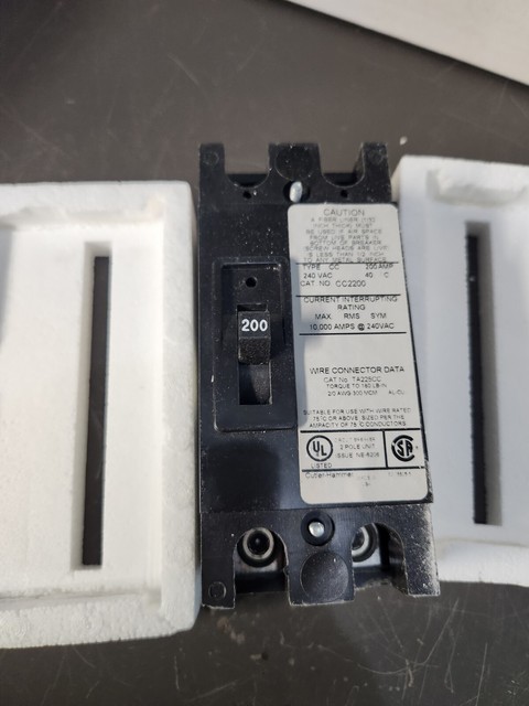 Cutler-Hammer CC2200 200A 240VAC 2 Pole Circuit Breaker - Black for ...