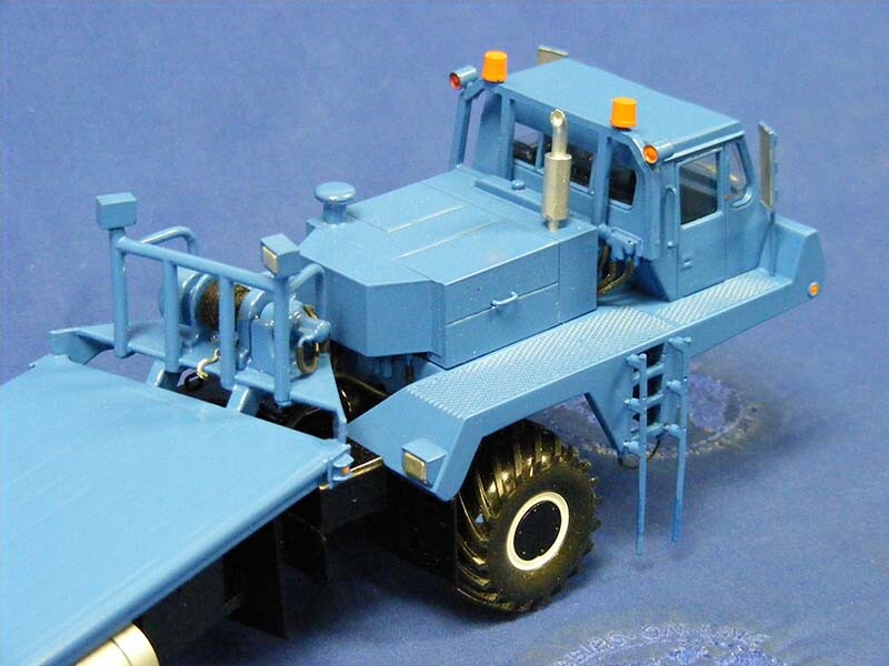 EMD N152B Foremost Commander C High Flotation Transport - Blue - 1/50 ...