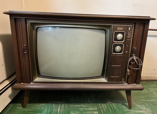 RARE Vintage 1970s Zenith Chromacolor II Console TV – MCM Solid Wood ...