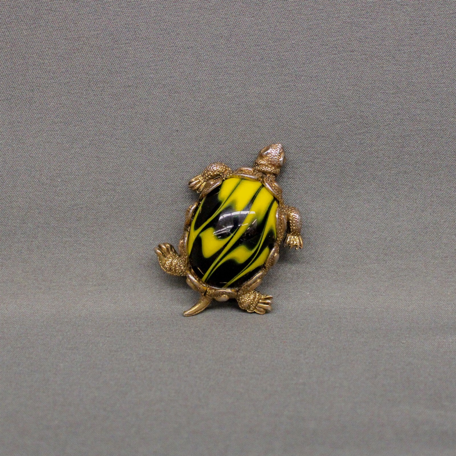 1960s Gold Tone HAR 2" Turtle Pin W/Glass Black Yello… - Gem