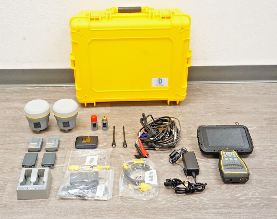 Trimble R10 KIT GPS Base Rover TSC7 w/ up to 10-mile Range 1-year ...