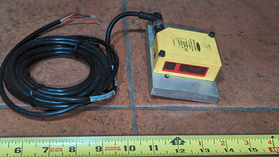 Banner Q60VR3AFV1000Q1 Adjustable Field Sensor w/ Cable and Mounting ...