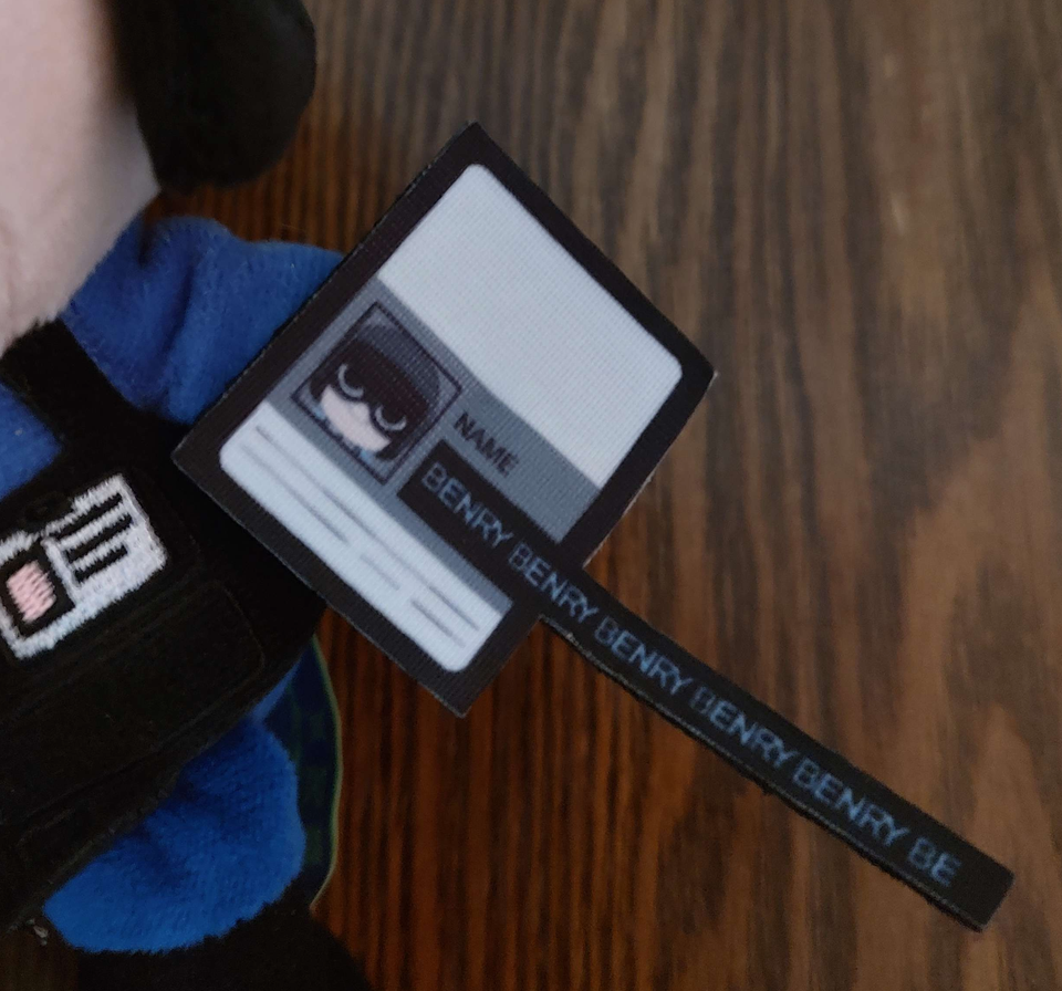 Makeship Benry Plush from HLVRAI by WayneRadioTV, almost brand new (no ...