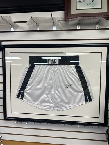 MUHAMMAD ALI AUTHENTICATED Signed Autographed Everlast Boxing Trunks ...