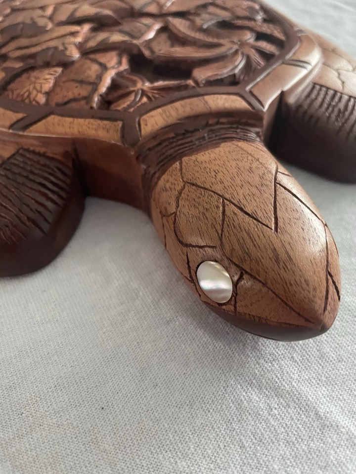 Palau Storyboard - New - Handmade Carving - Turtle Shape - Shell Inlays ...