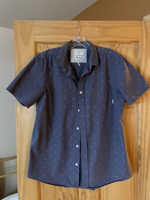 Quicksilver Modern Fit Button Down Shirt Size Medium | eBay