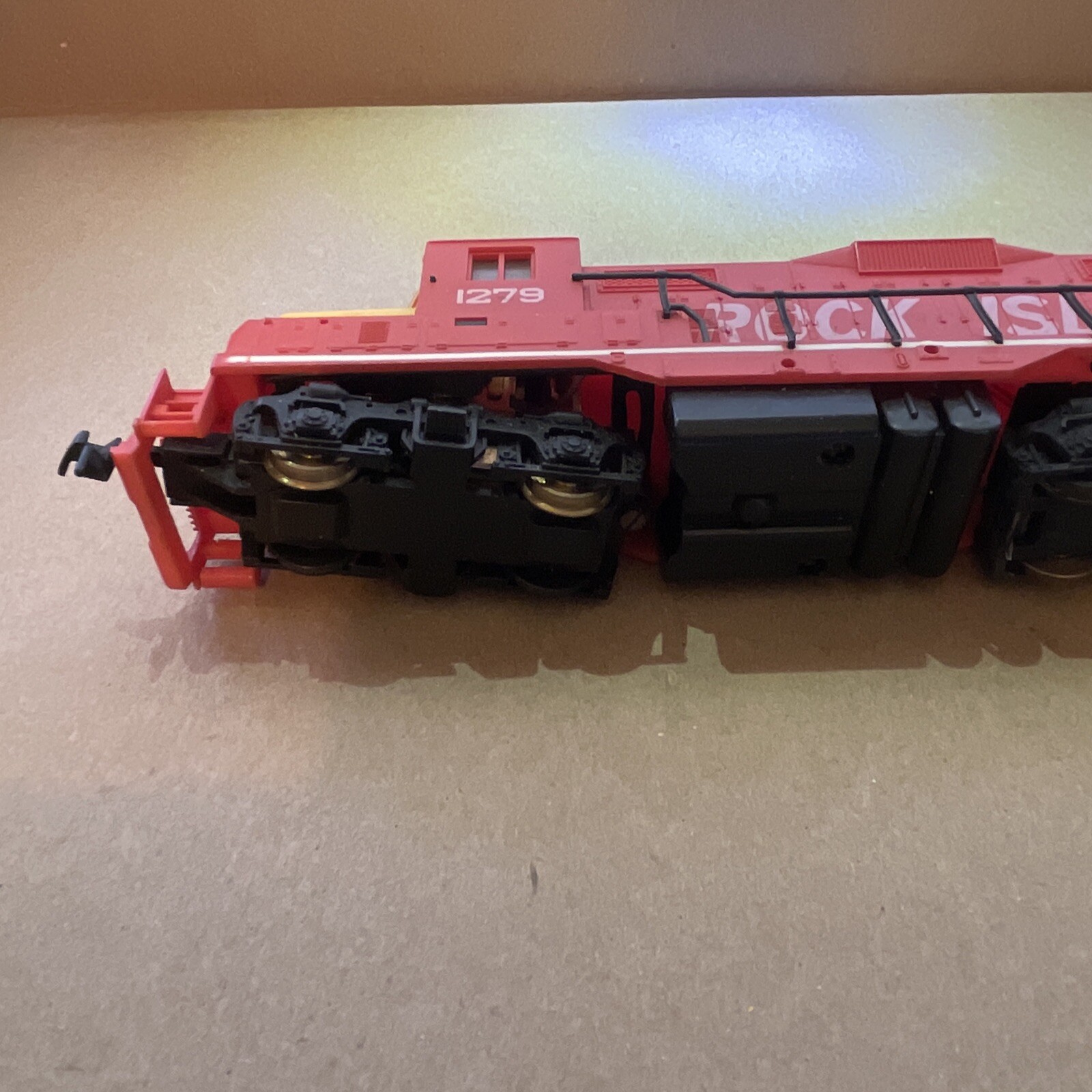 Cox HO Scale Rock Island GP38 Diesel Engine #1279 | eBay