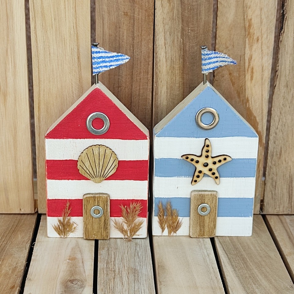 Mini Beach Huts. Hadmande Wooden Coastal Houses. Seaside Nautical Shelf ...