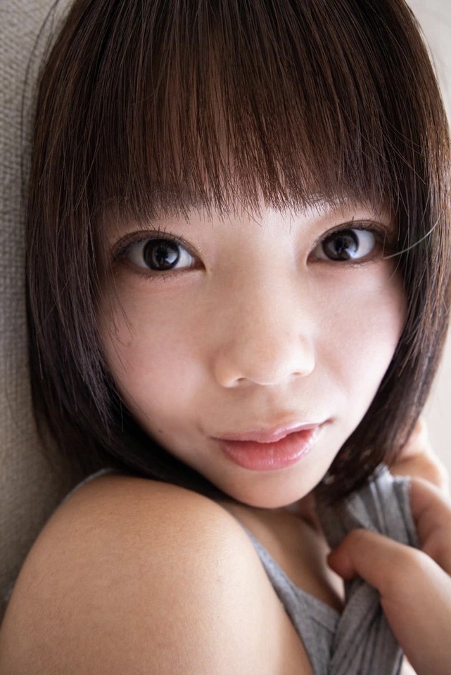 Nana Saejima’s first photo book, Bannou-nyu, 144 pages, released in ...