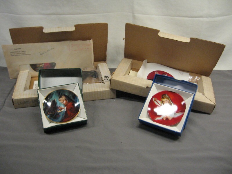 Lot of 2 Donald Zolan Plates "Laurie And The Creche" & A Gift For ...