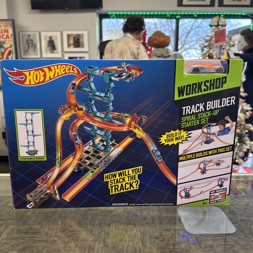 NEW Hot Wheels Track Builder Spiral Stack Up Starter Set from 2014 | eBay