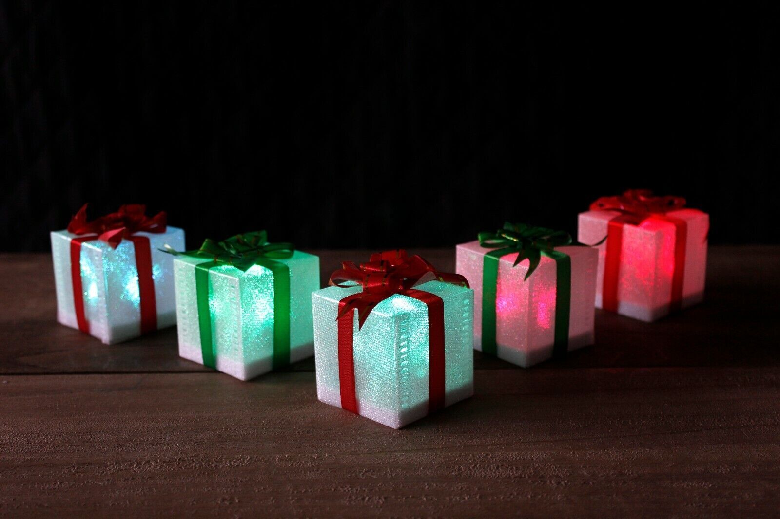 5pc Colour Changing LED Presents Light Up Christmas Decorations Festive ...