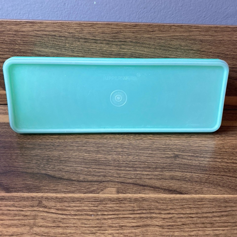 Vintage 13" Tupperware Green Produce Celery Lettuce Crisper Container ...