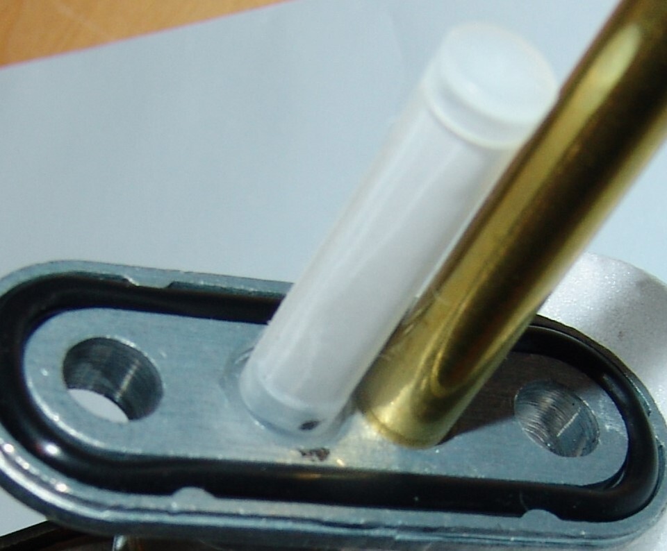 Kawasaki Fuel Petcock Pipe/Reserve Filter Screen | OE | Japan