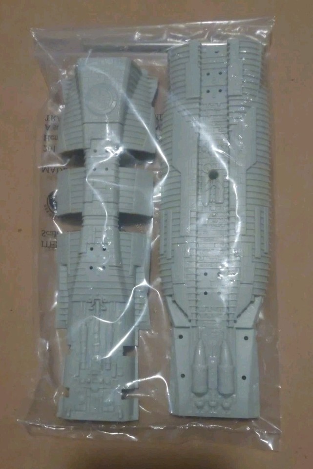 Battlestar Galactica Model Kit Revell 1:4105 Scale Monogram Moebius ...
