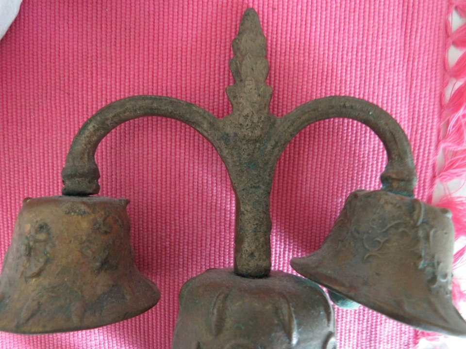 ANTIQUE EARLY 1800s CAST BRASS-ENGRAVED TRIPLE BELL-ALTER OR TEMPLE ...