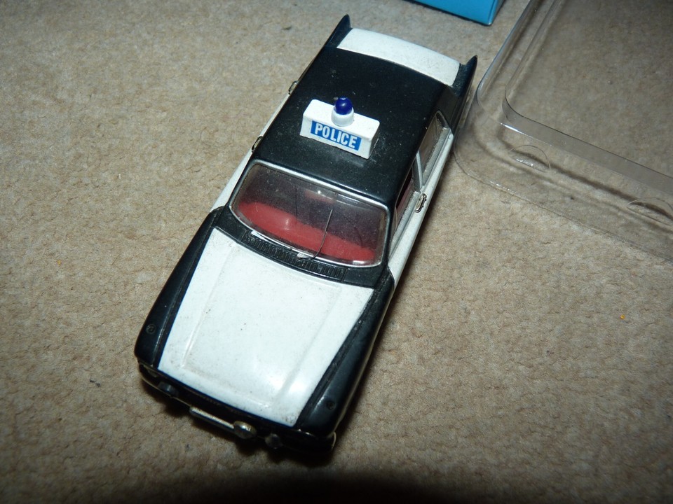 Vanguards VA46000Ford Zephyr MK6 III in West Riding Police Livery - MIB ...