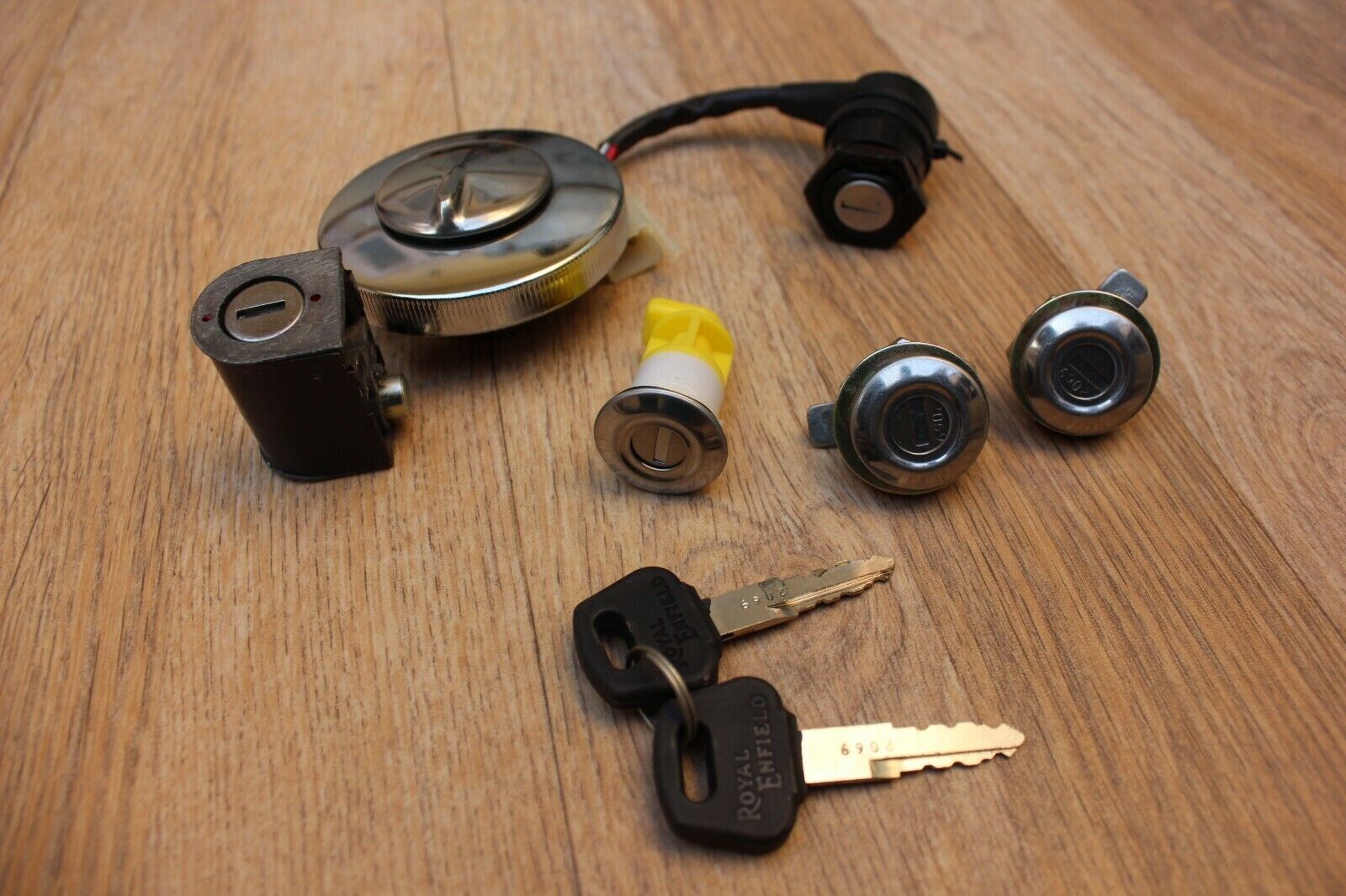 Royal Enfield "COMMON KEY SET" For METEOR 350 | eBay